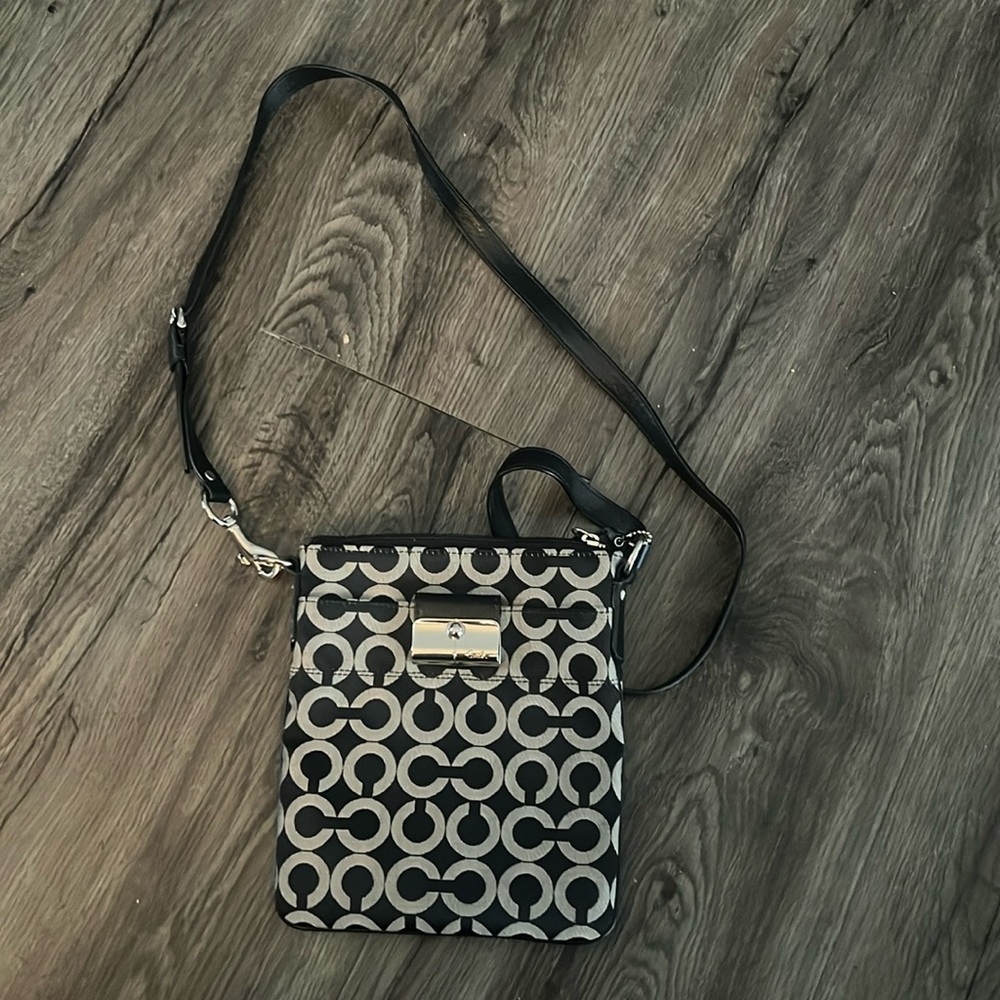Vintage Coach Signature Series Black Crossbody - Gem